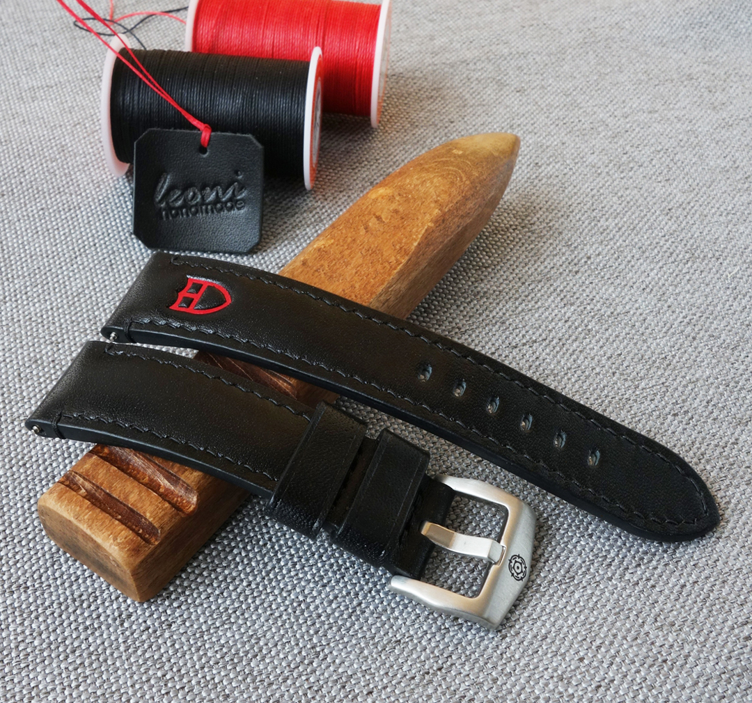 Watch strap for Tudor, black leather & red shield - Leoni straps